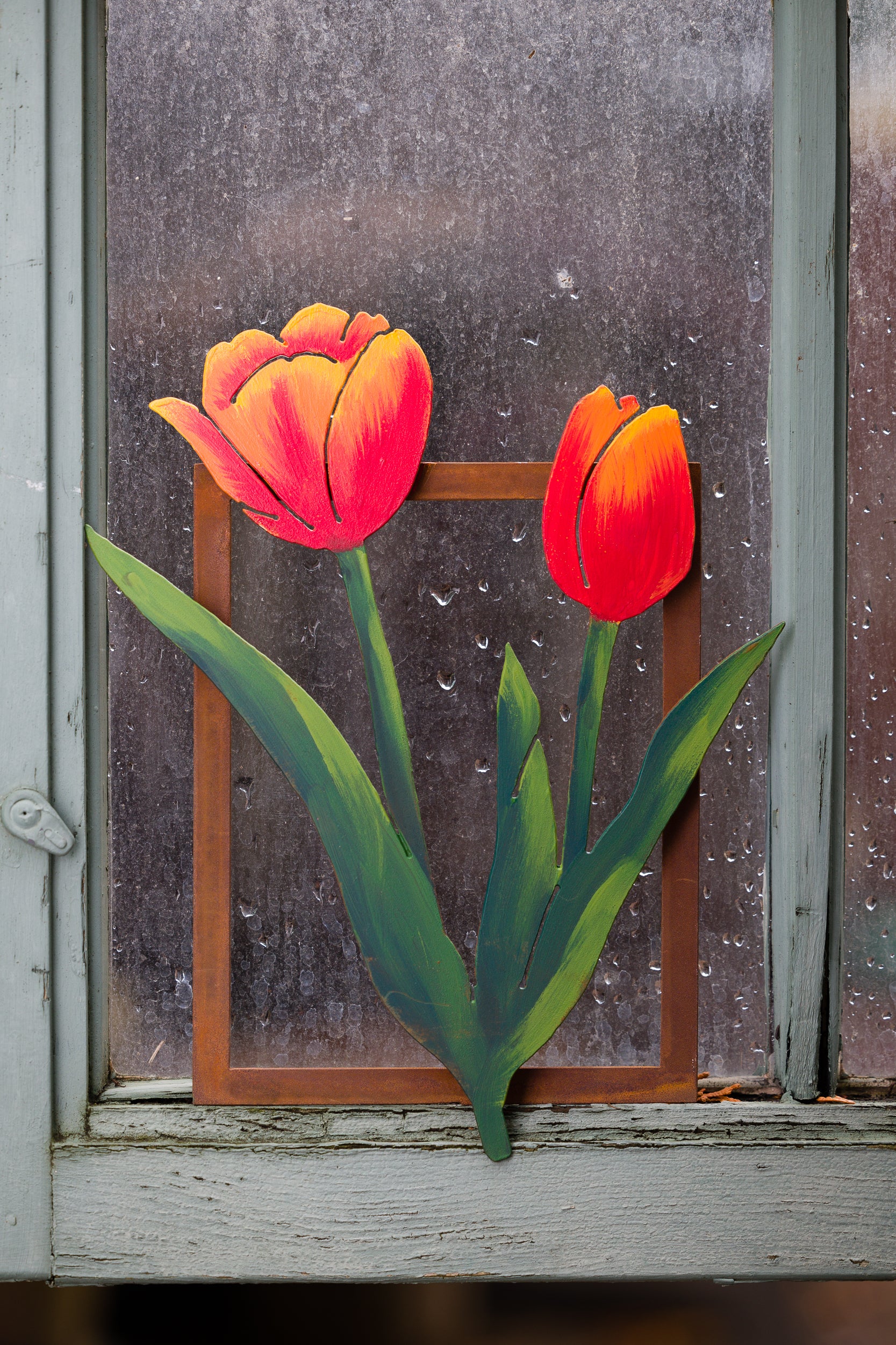 Double Tulip Frame– Elegant Garden Design